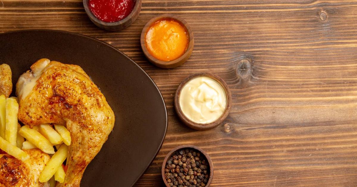 13 salsas caseras para acompañar el pollo y llenarlo de sabor