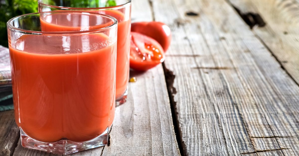 Zumo de tomate natural en tres pasos