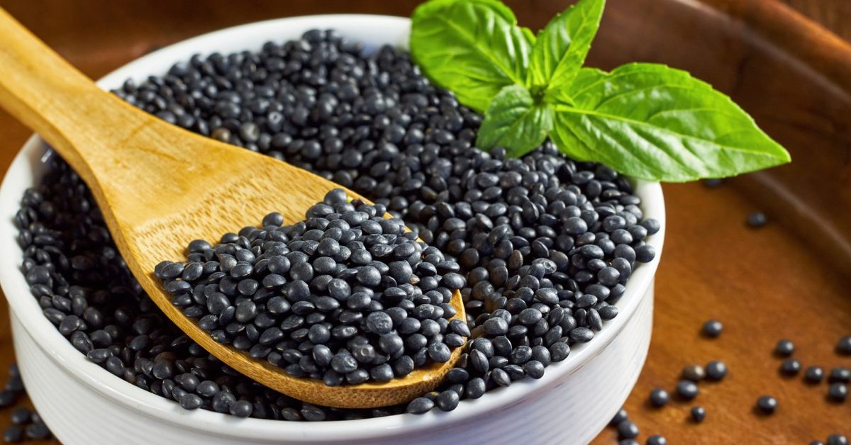 Lenteja caviar o beluga, propiedades y cómo cocinar esta legumbre negra