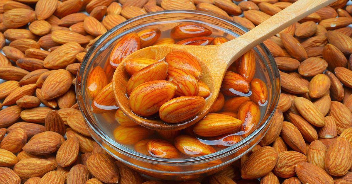 Cómo pelar almendras en 30 segundos sin perder la paciencia